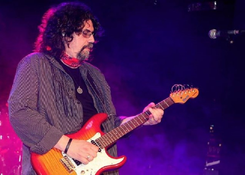 Former ELO 2 Star and Frontman Phil Bates Village Voice Solo Acoustic ...